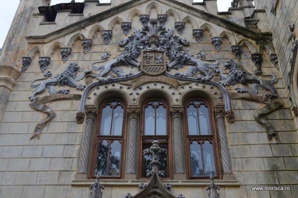 In vizita la Castelul Sturdza de la Miclauseni | Blog de evenimente si ...